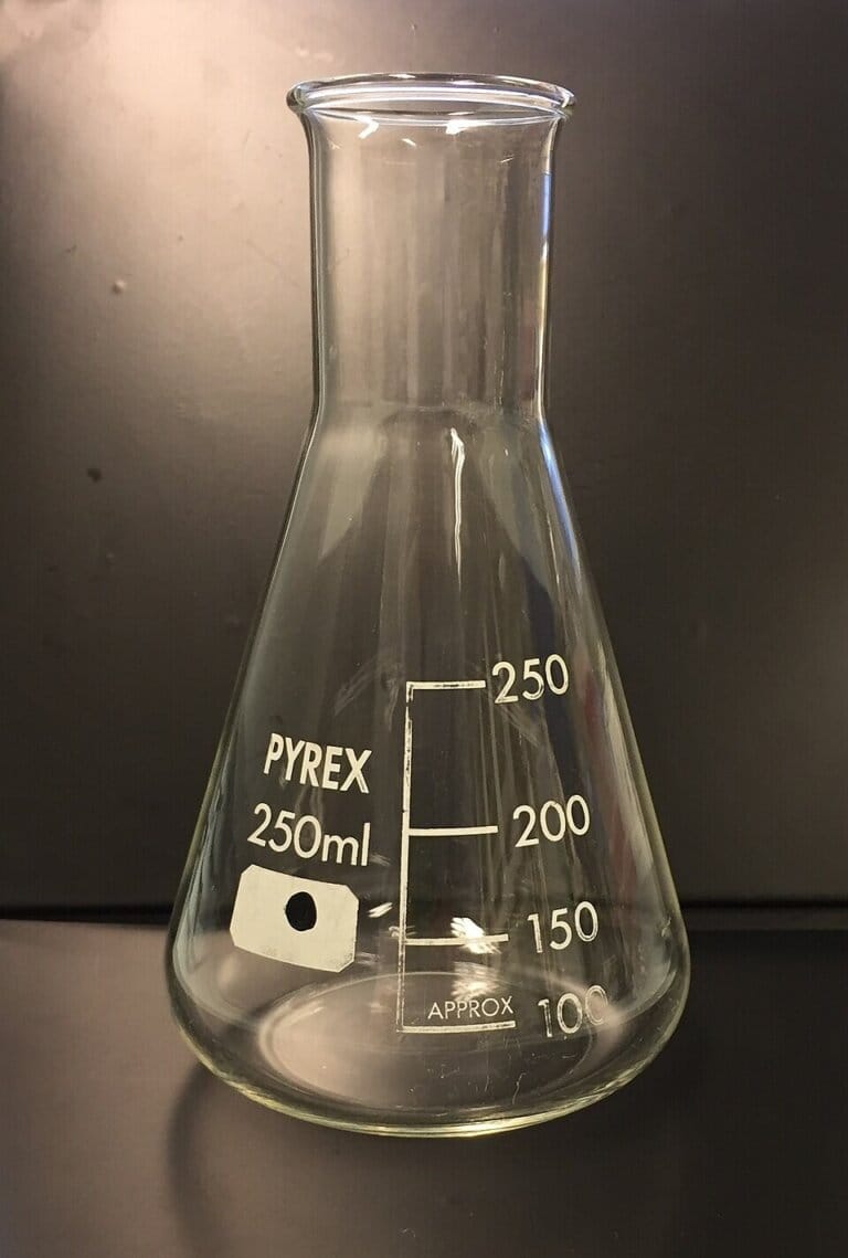 Erlenmeyer flask deformity | Radiology Signs